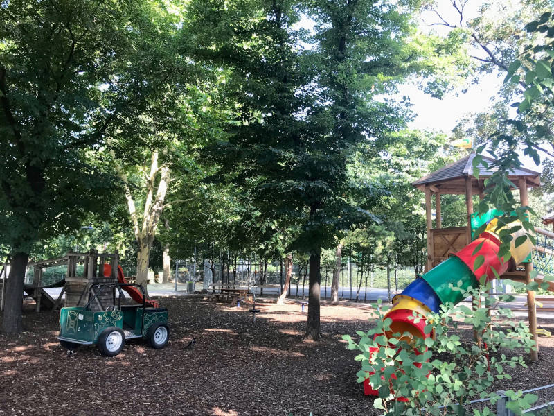 Spielplatz am Karlsplatz im Resselpark - kinderinfo-blog